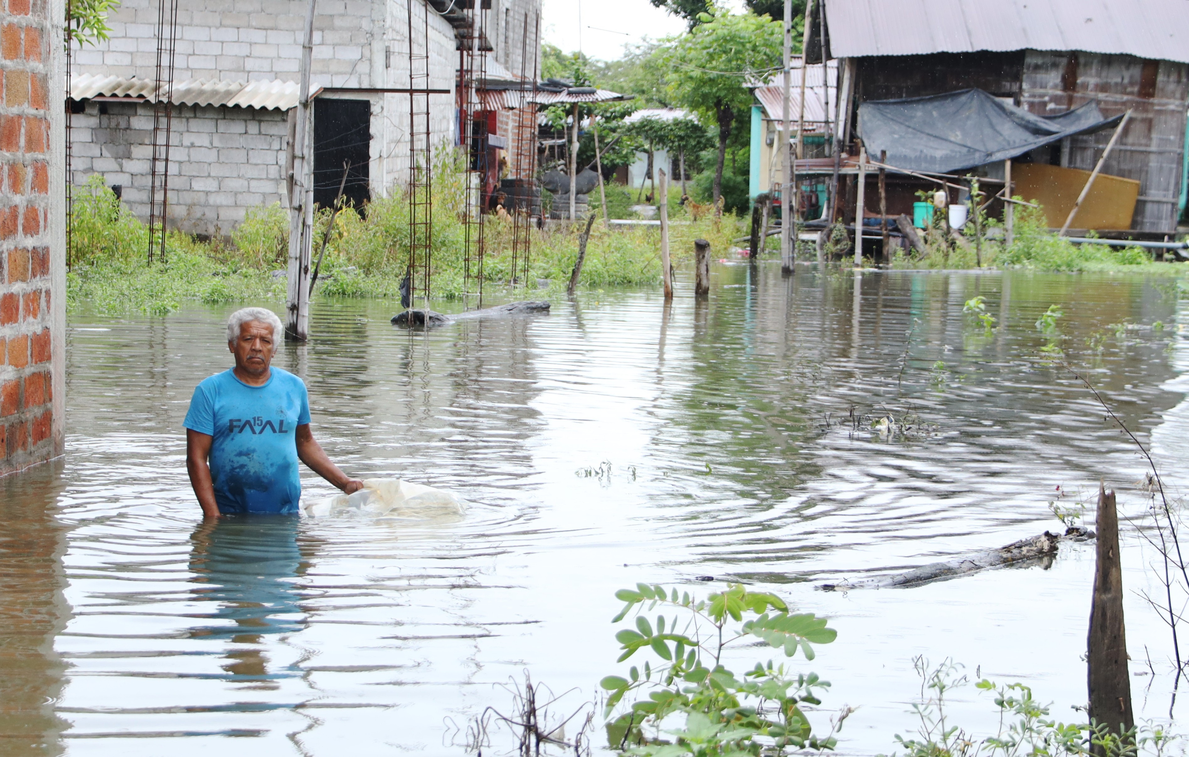 Alerta amarilla en 17 provincias de Ecuador por posible llegada del ... Alerta amarilla en 17 provincias de Ecuador por posible llegada del ...